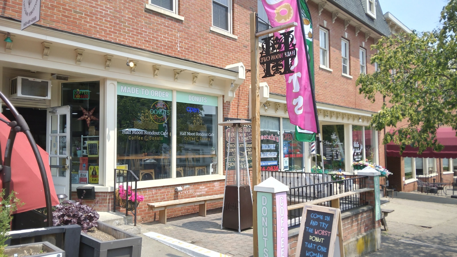 Half Moon Rondout Cafe – The Kingston Waterfront